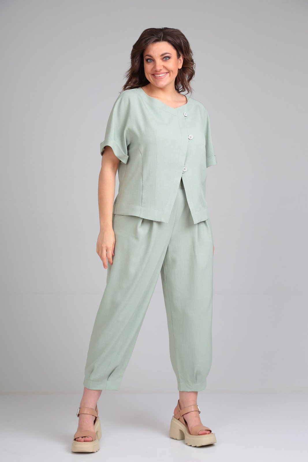 Костюм брючный 1337-1 светло-зеленый Michel Chic купить в интернет магазине | в наличии